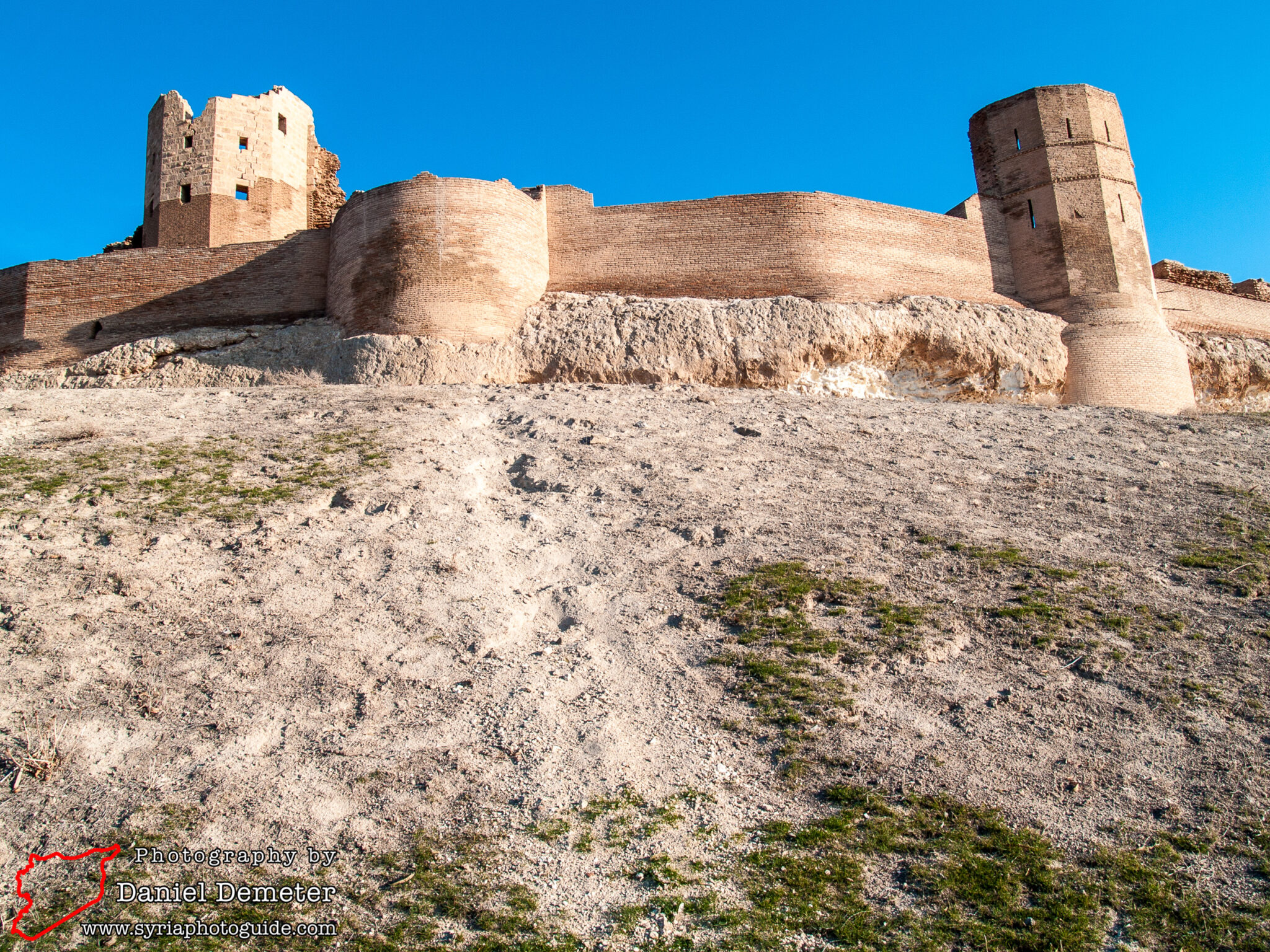 Qalaat Jaabar قلعة جعبر – Syria Photo Guide