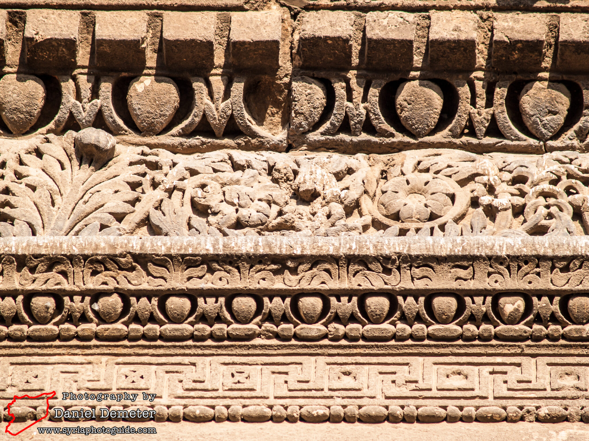 Damascus – Roman Ruins دمشق – الآثار الرومانية – Syria Photo Guide