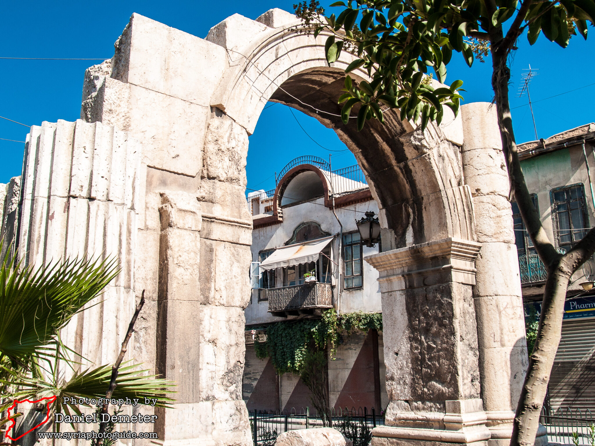 Damascus – Roman Ruins دمشق – الآثار الرومانية – Syria Photo Guide